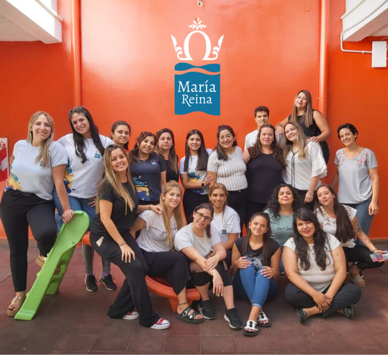 Quiénes Somos – Colegio Maria Reina